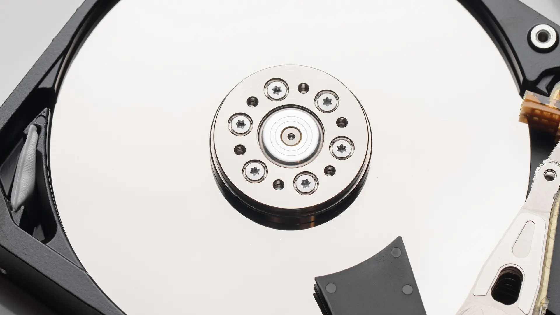 Destrucción de discos duros: Seguridad garantizada | Delete